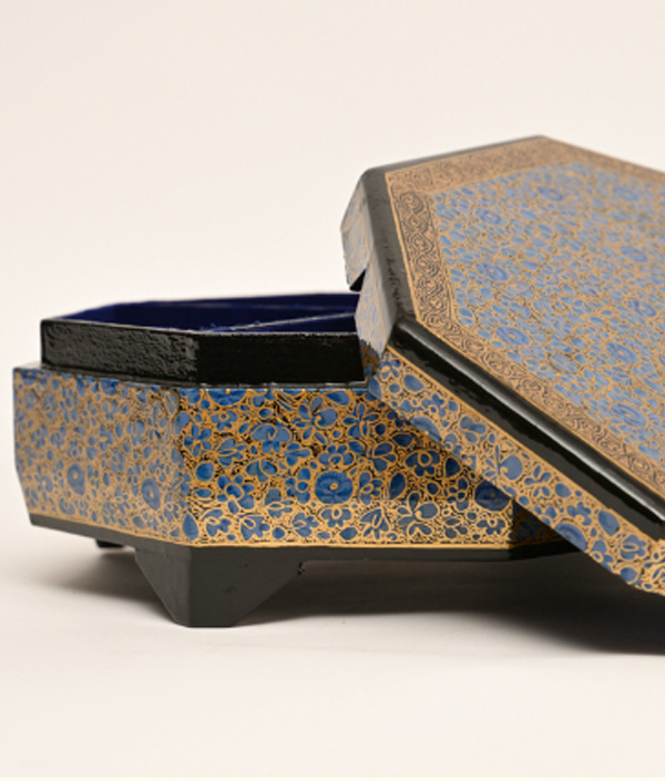 BOX – SHIRK POSH DESIGN – The Artisans